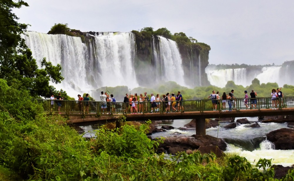 Más 500.000 turistas visitaron las cataratas de Iguazú en 2022 ...